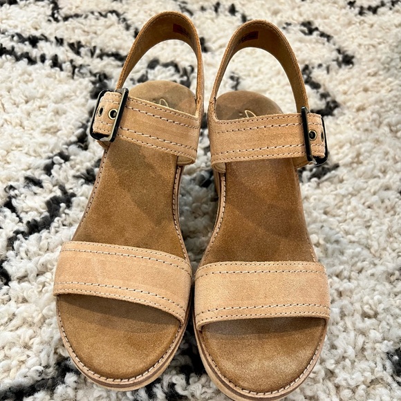 Clarks | Shoes | Nwt Clarks Platform Sandal | Poshmark